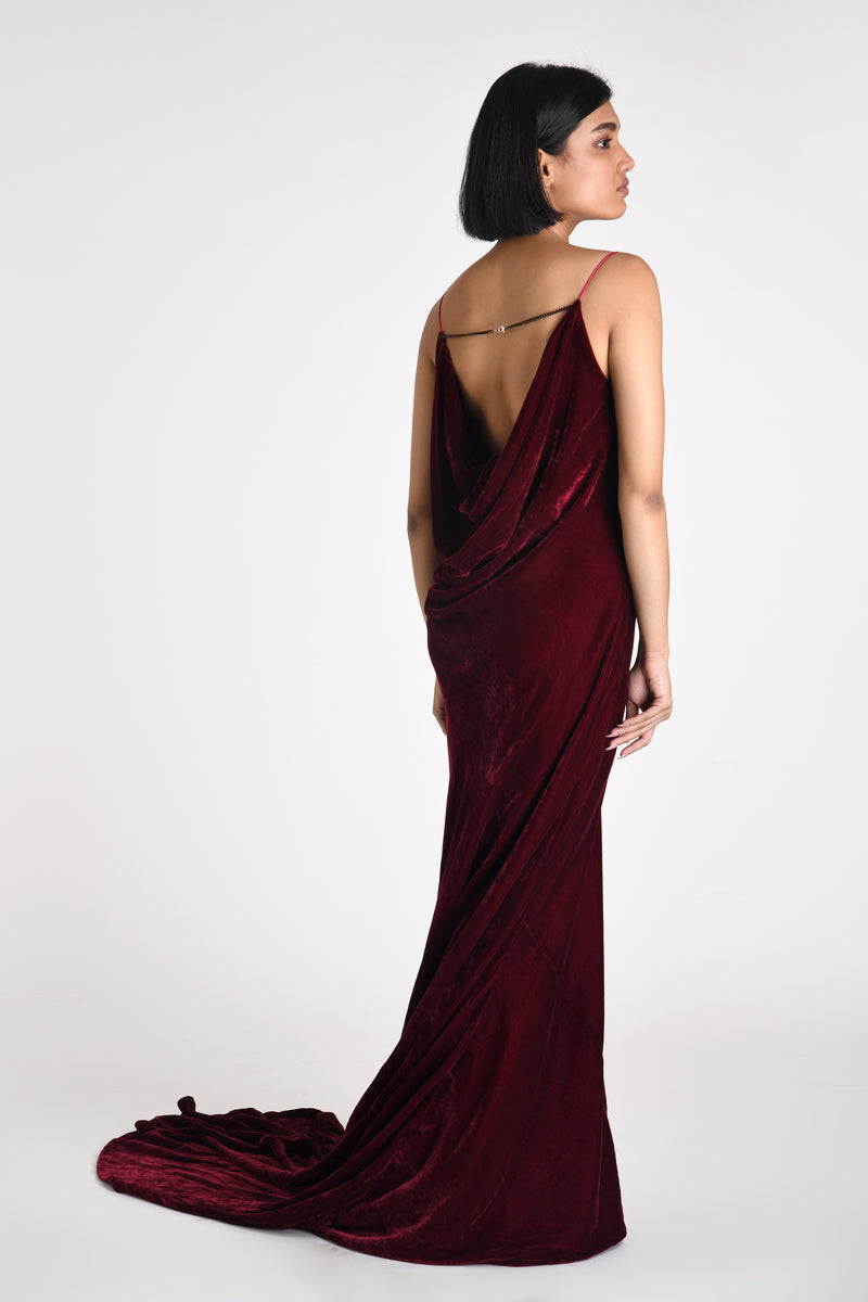 Ati trail dress gown – Rajesh Pratap Singh